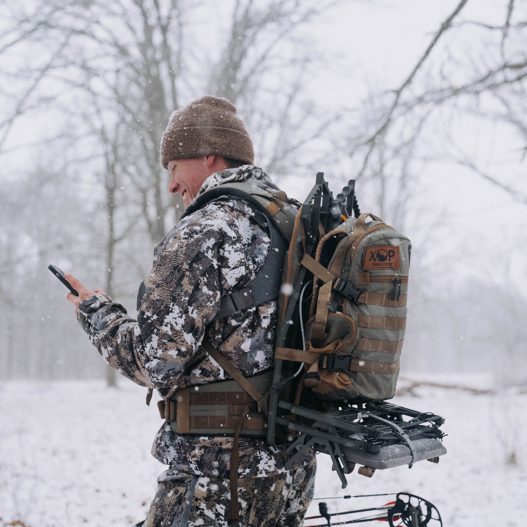 XOP Super Fly – 5.3 lb Ultralight Hybrid Treestand for Mobile Hunting